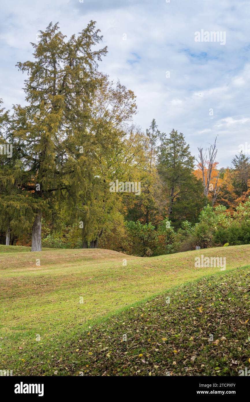 Adena mound sites hi-res stock photography and images - Alamy