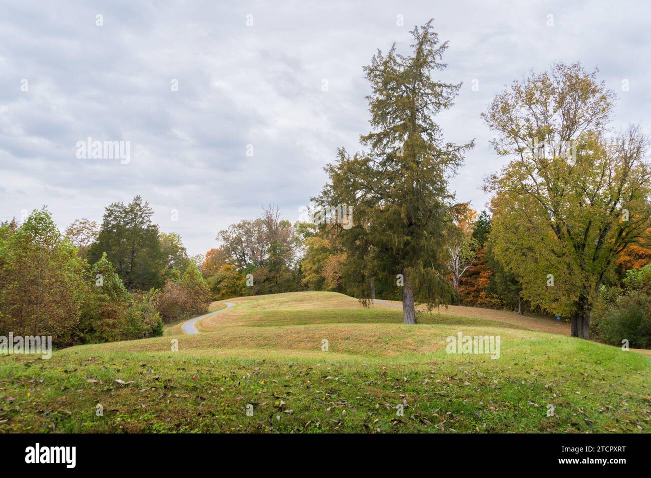 The Serpent Mound State Memorial, Effigy Mound in Peebles, Ohio Stock ...