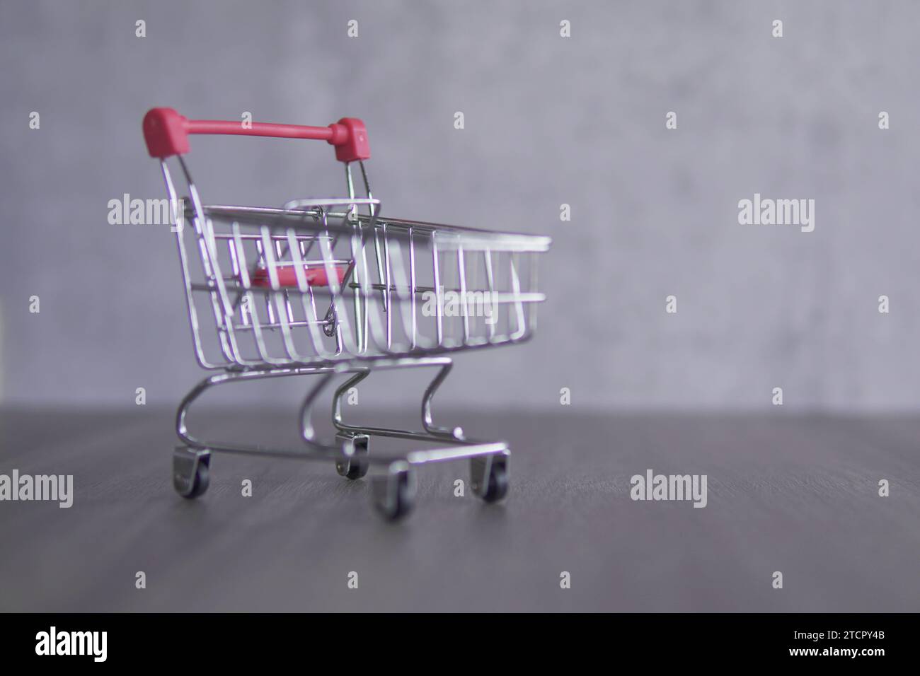 Red delivery trolley hi-res stock photography and images - Alamy