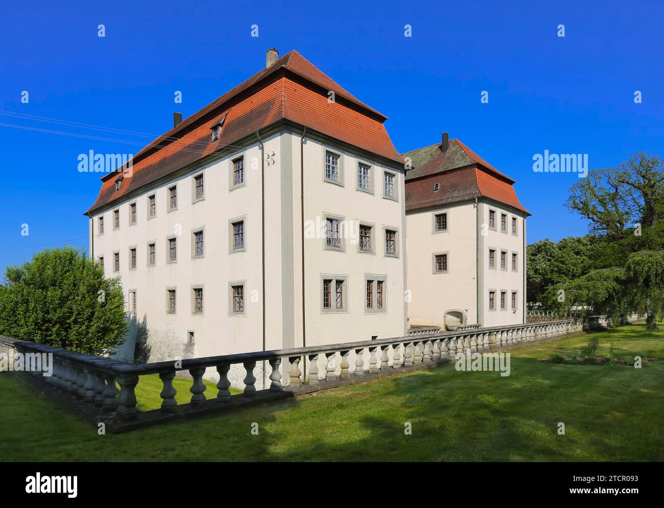Geislingen moated castle, three-winged moated castle complex, former ...