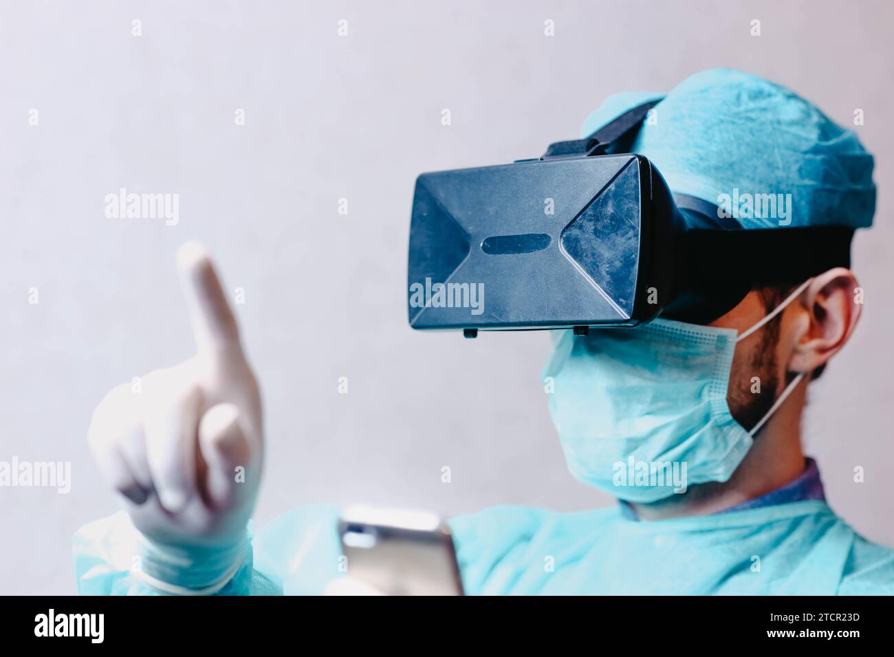 Virtual reality in medicine hi-res stock photography and images - Alamy