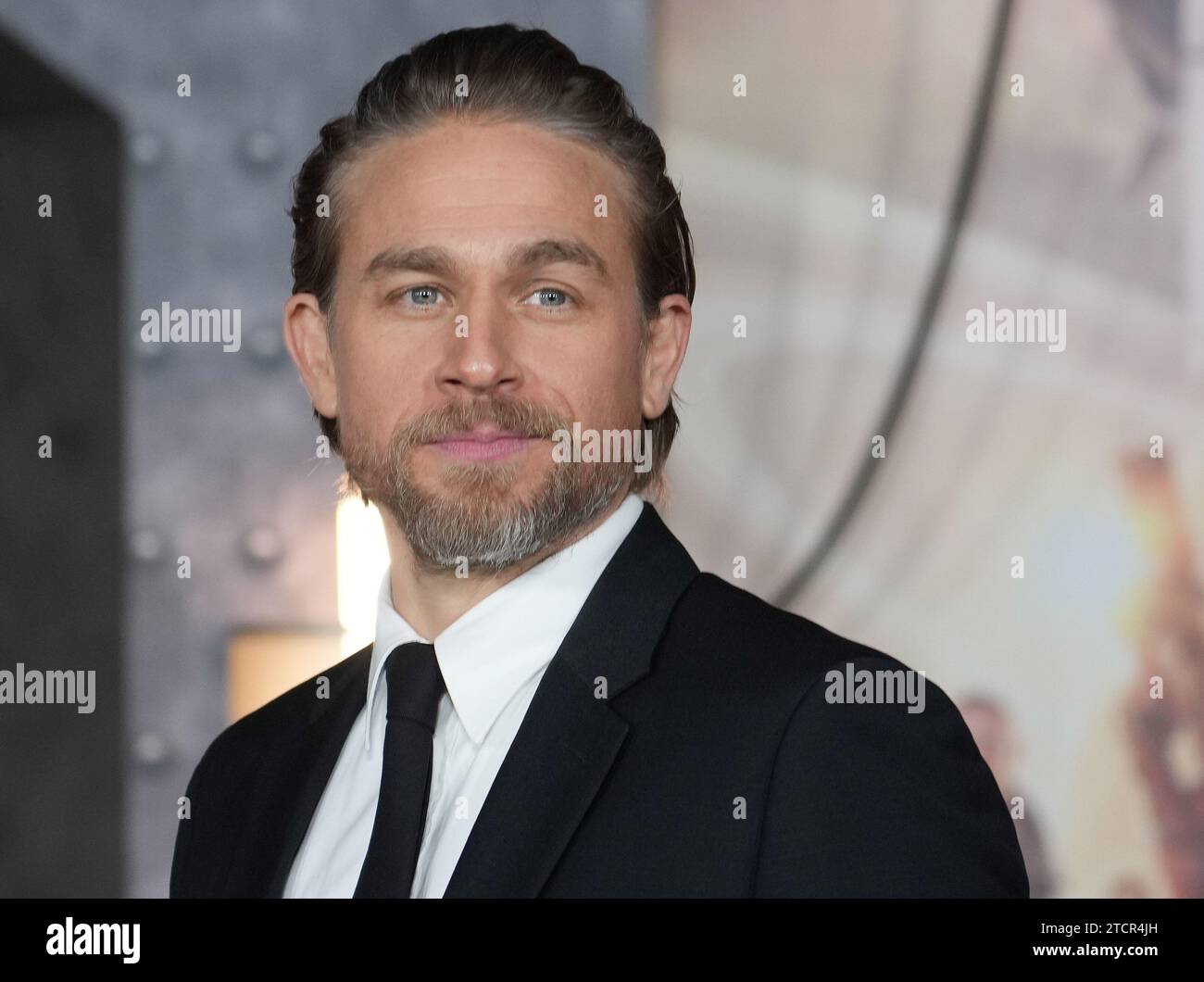 Los Angeles, USA. 13th Dec, 2023. Charlie Hunnam arrives at the Netflix ...