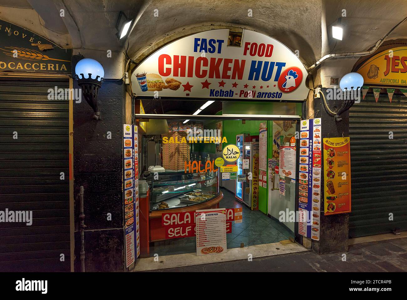Fast food building architecture hi-res stock photography and images - Alamy