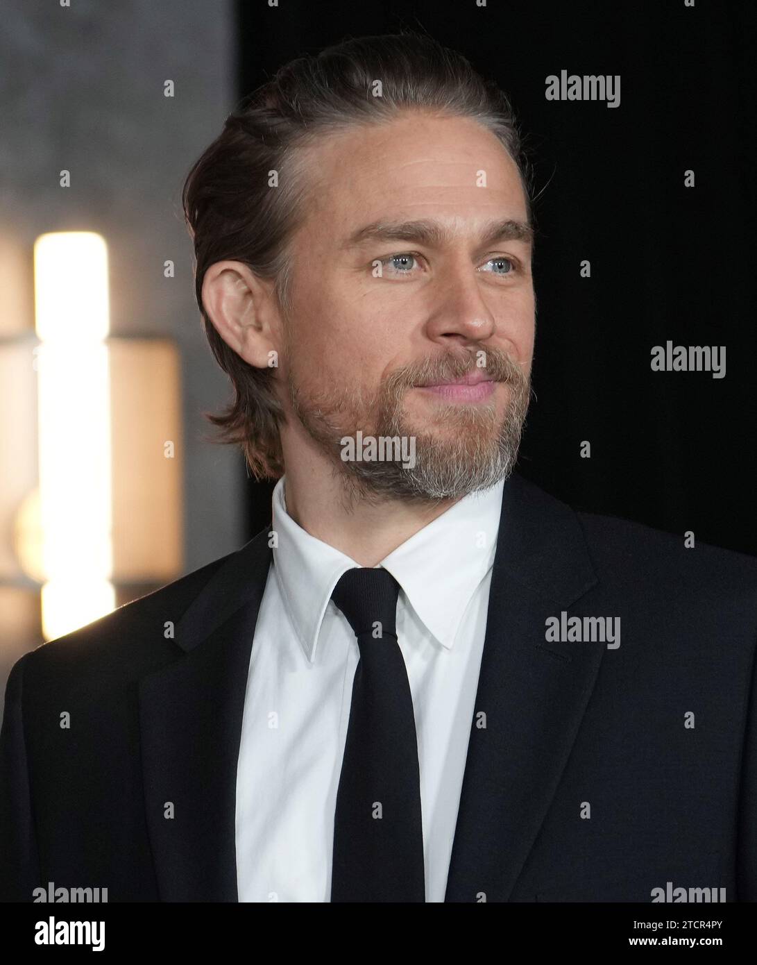 Los Angeles, USA. 13th Dec, 2023. Charlie Hunnam arrives at the Netflix ...