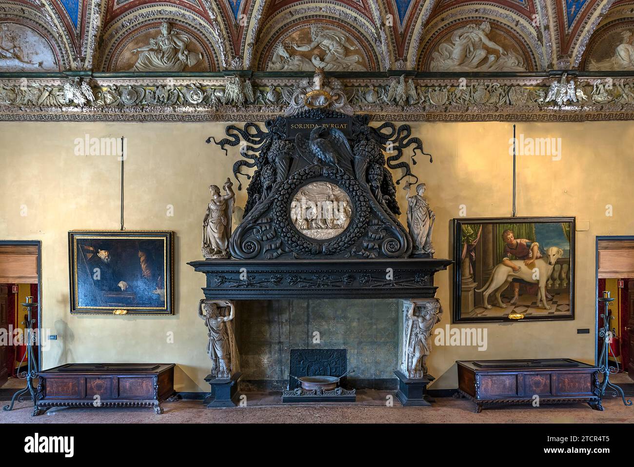 Large fireplace room, fireplace by Perino del Vaga, 1501- 1547, Villa ...