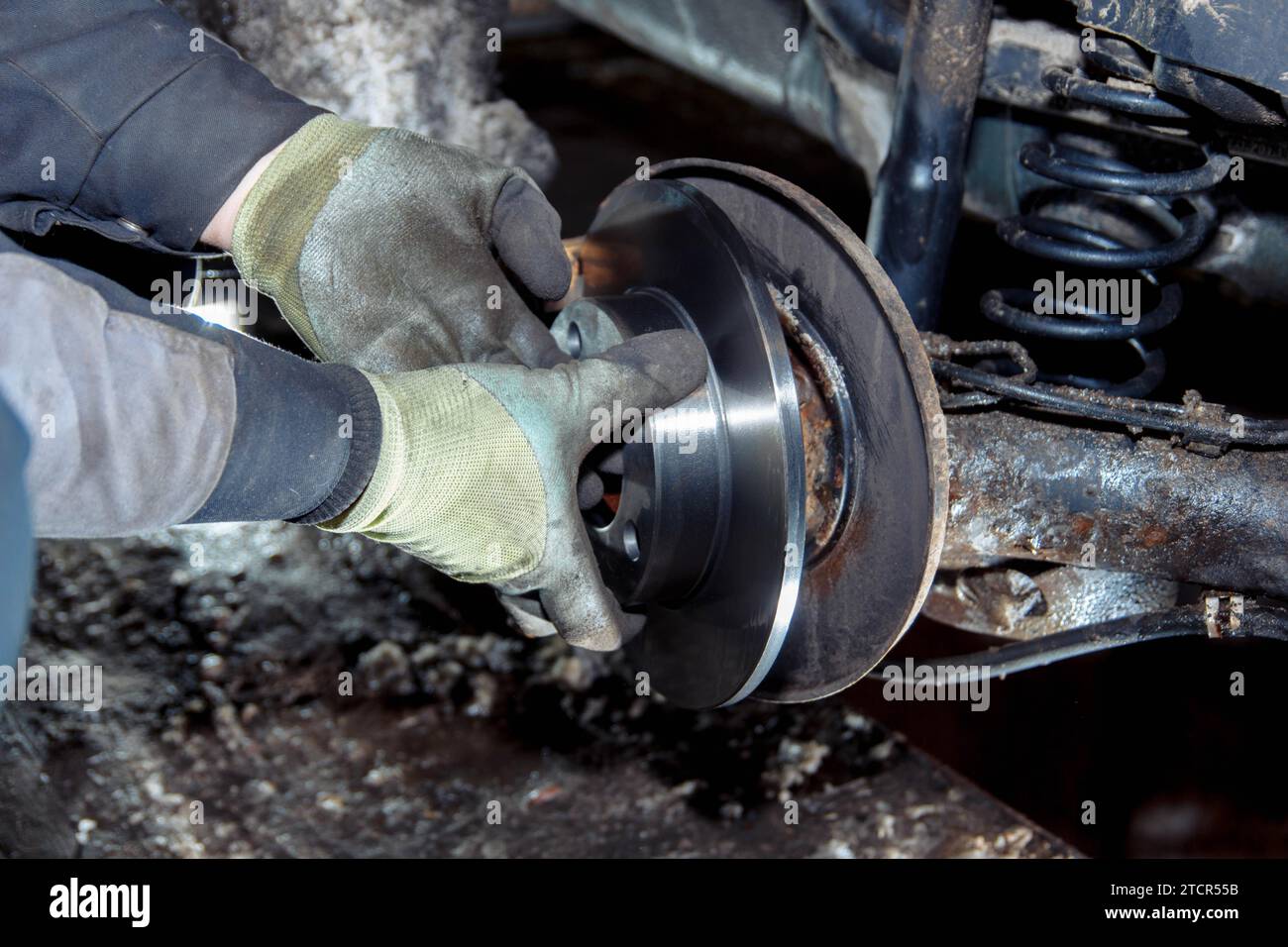 Car brake disc replacement Stock Photo - Alamy