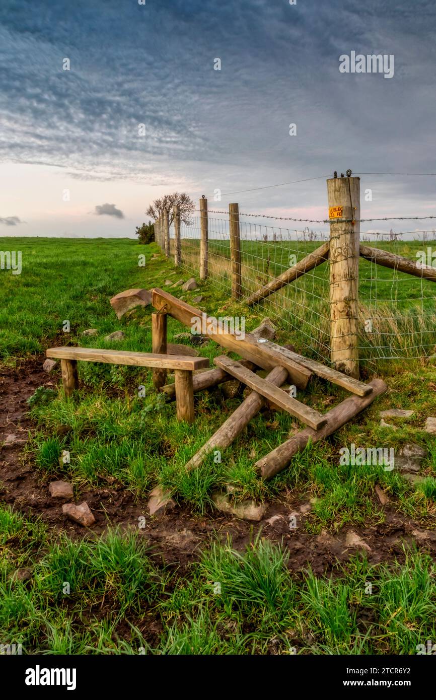 Wooden stiles hi-res stock photography and images - Alamy