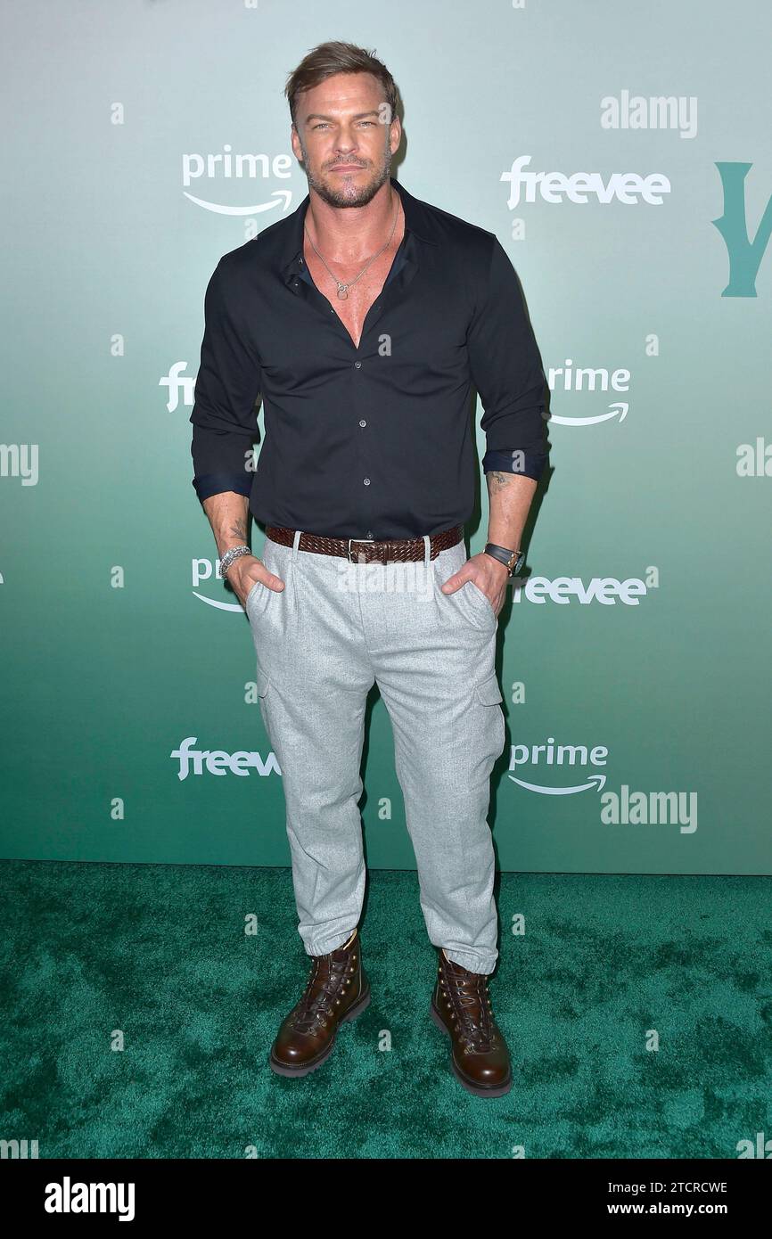 Alan Ritchson bei der Amazon Freevee und Prime Video Winter Wonderland ...