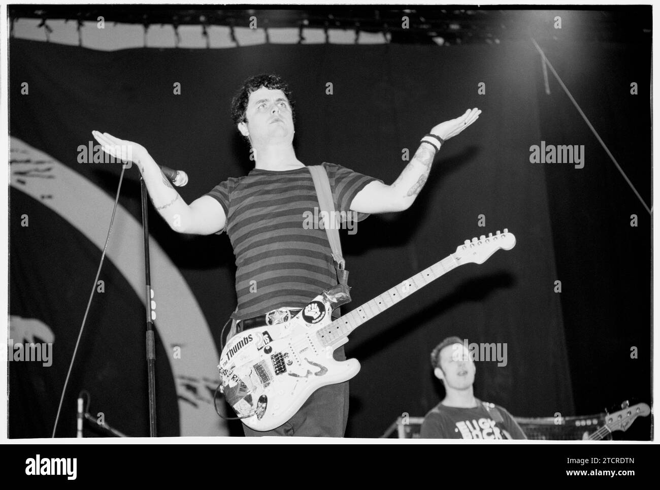 BILLIE JOE ARMSTRONG, GREEN DAY, READING FESTIVAL, 2001: Billie Joe ...