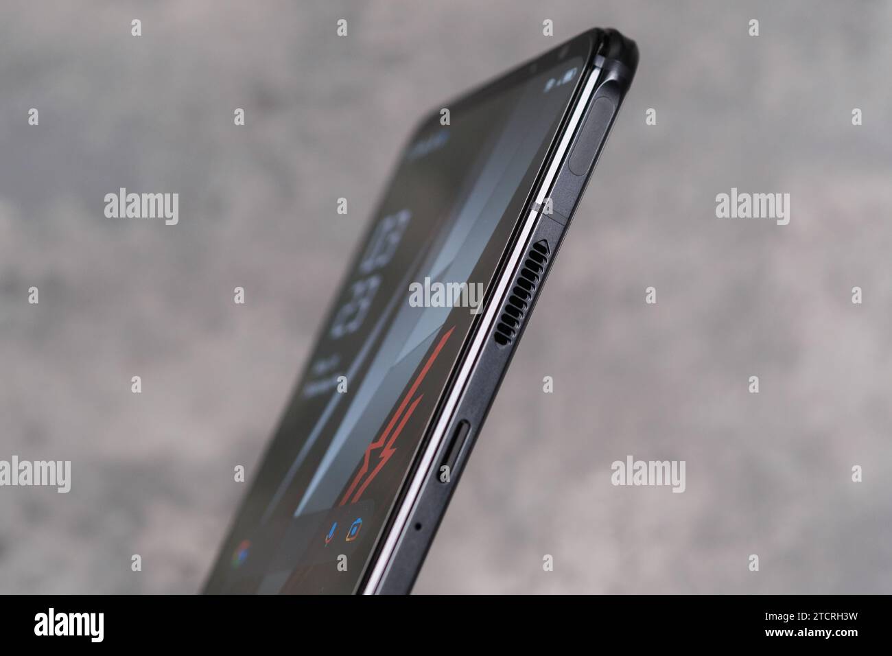 Nubia red magic 6 pro hi-res stock photography and images - Alamy