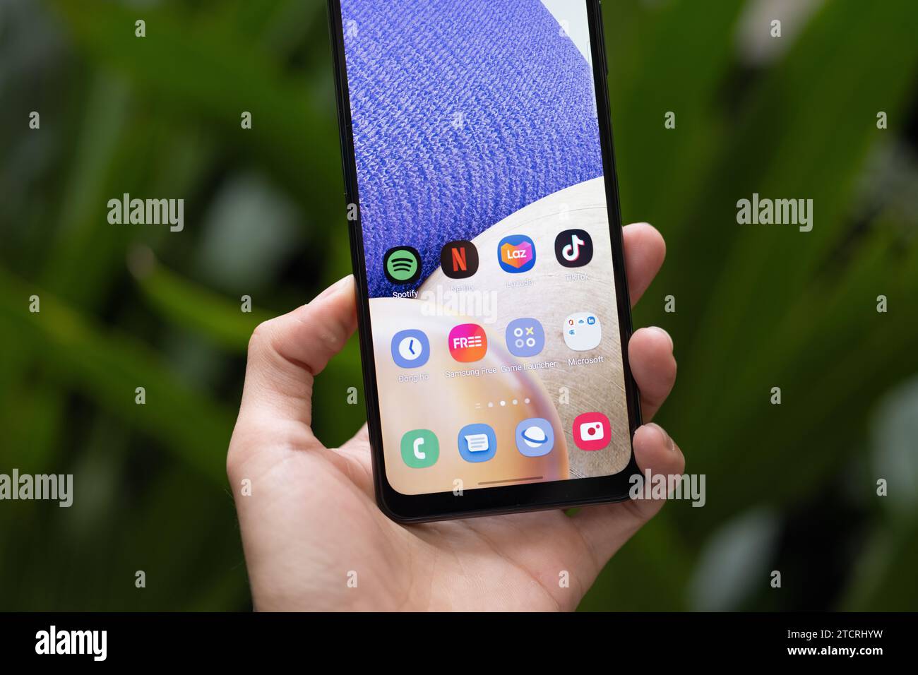HCMC, VN - Dec 2023. Samsung Galaxy A32 smartphone Stock Photo - Alamy