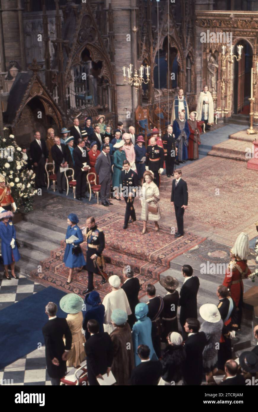 The Queen and family arrives at the wedding of Princess Anne and Capt ...