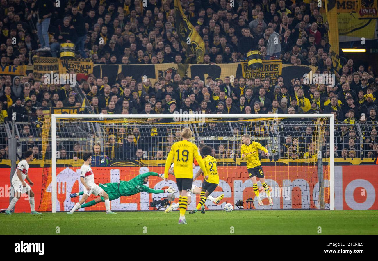 Dortmund Germany. 13th Dec 2023. Tor zum 1:0 durch Karim Adeyemi (BVB ...