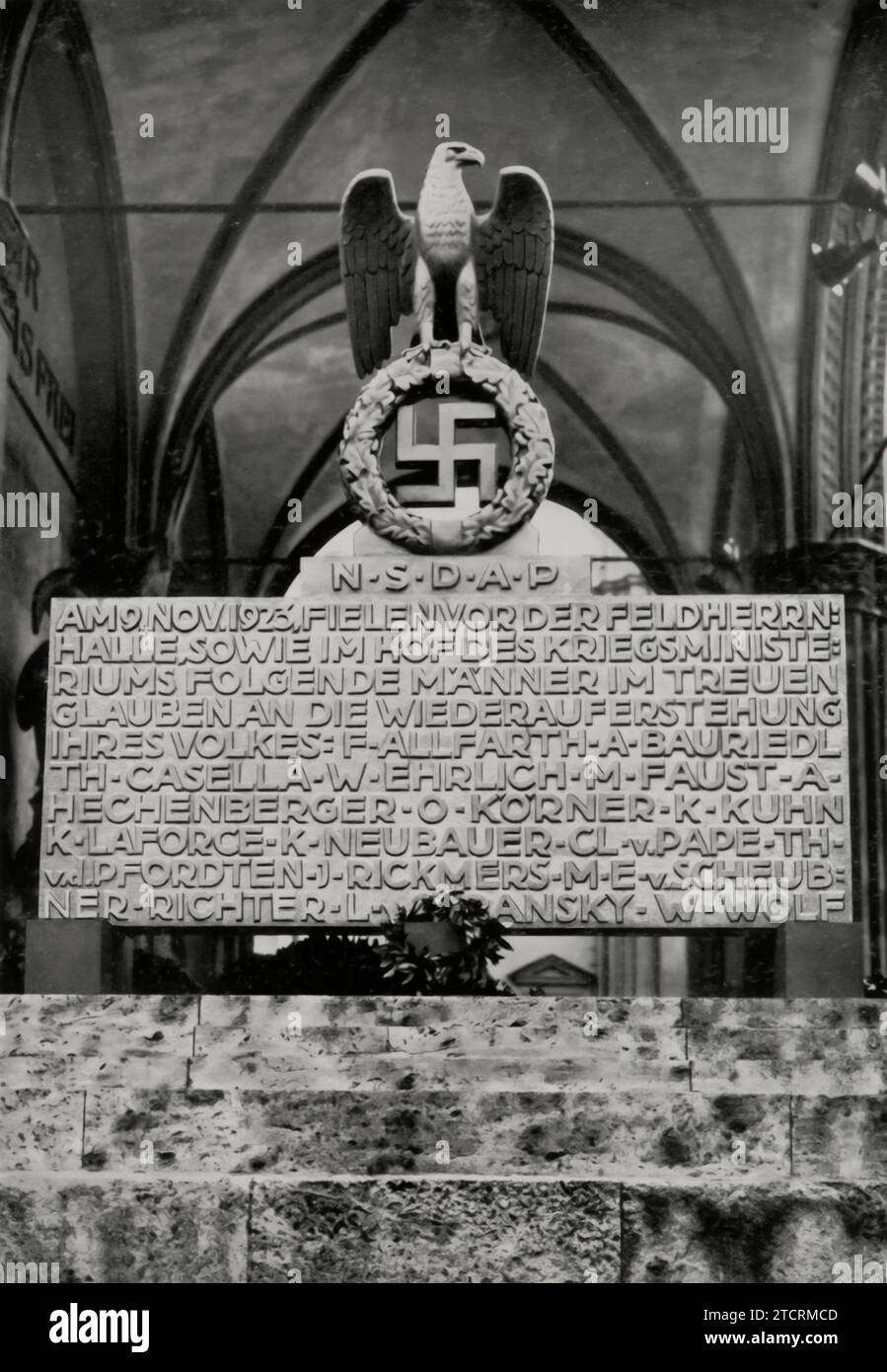 The memorial commemorating those who fell at the Feldherrnhalle in ...