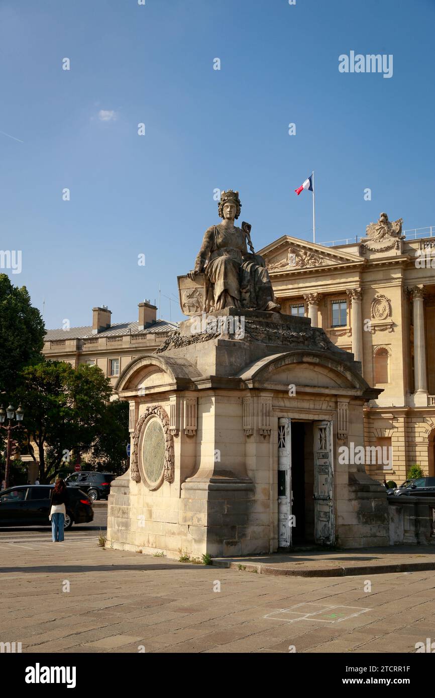 Place de la Concorde, one of the most famous square in Paris, France ...