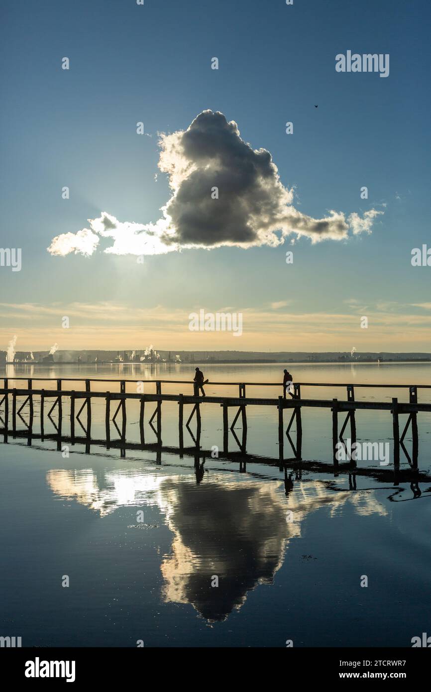 Culross pier hi-res stock photography and images - Alamy