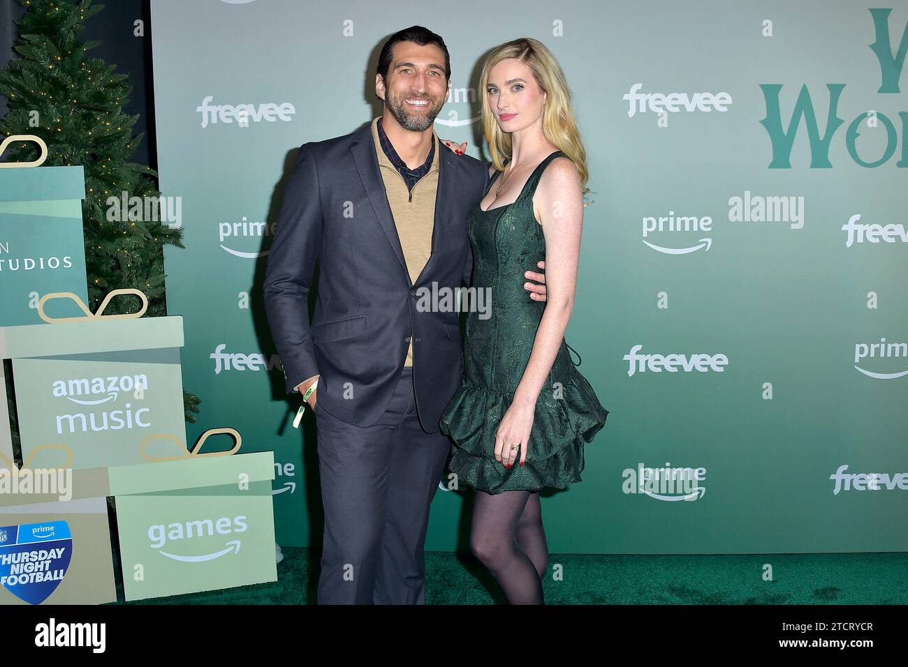 Clayton Snyder umit Ehefrau Allegra Edwards bei der Amazon Freevee und ...