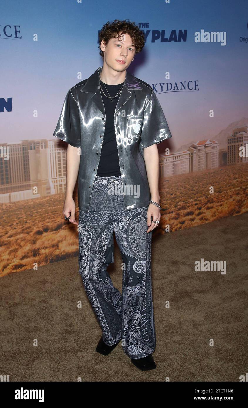 Van crosby hi-res stock photography and images - Alamy