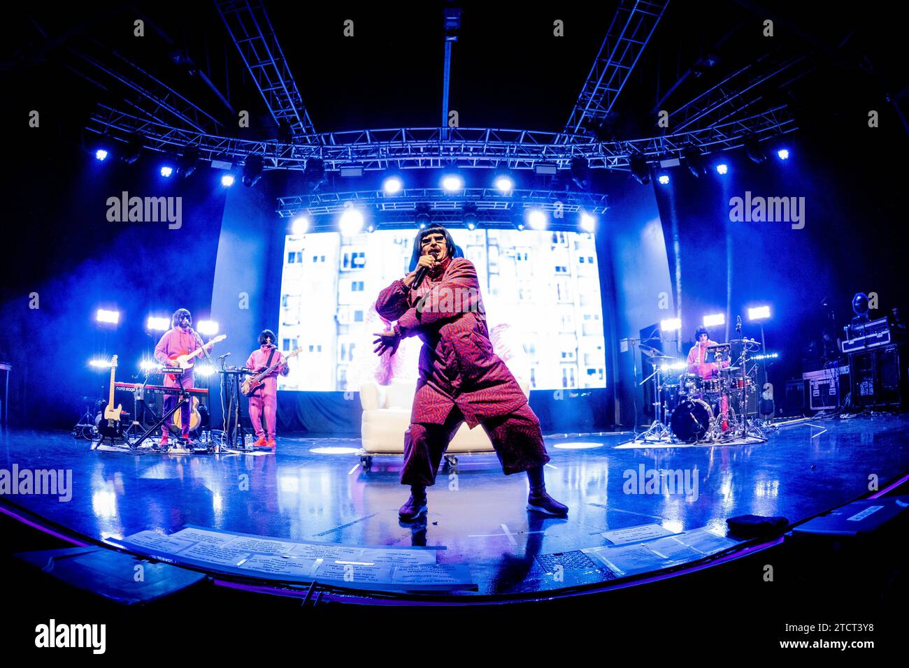 Oliver tree fabrique hi-res stock photography and images - Alamy