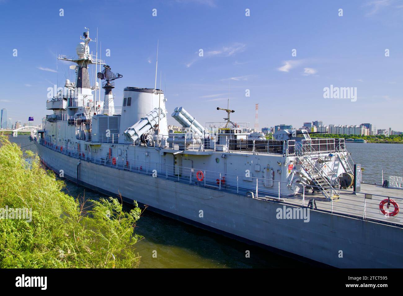 Frigate seoul hi-res stock photography and images - Alamy