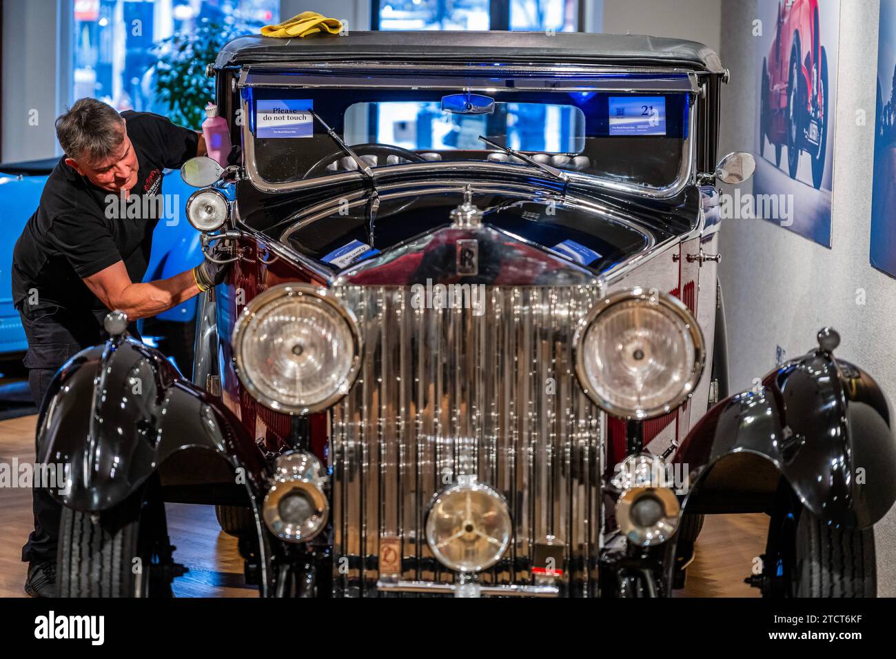 1933 rolls royce 20 25hp sedanca coupe hi-res stock photography and ...