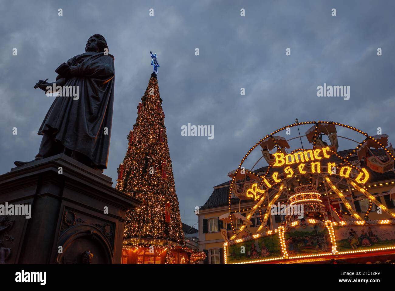 Bonn, Germany - Dec 6, 2023 : Statue of Ludwig van Beethoven on ...