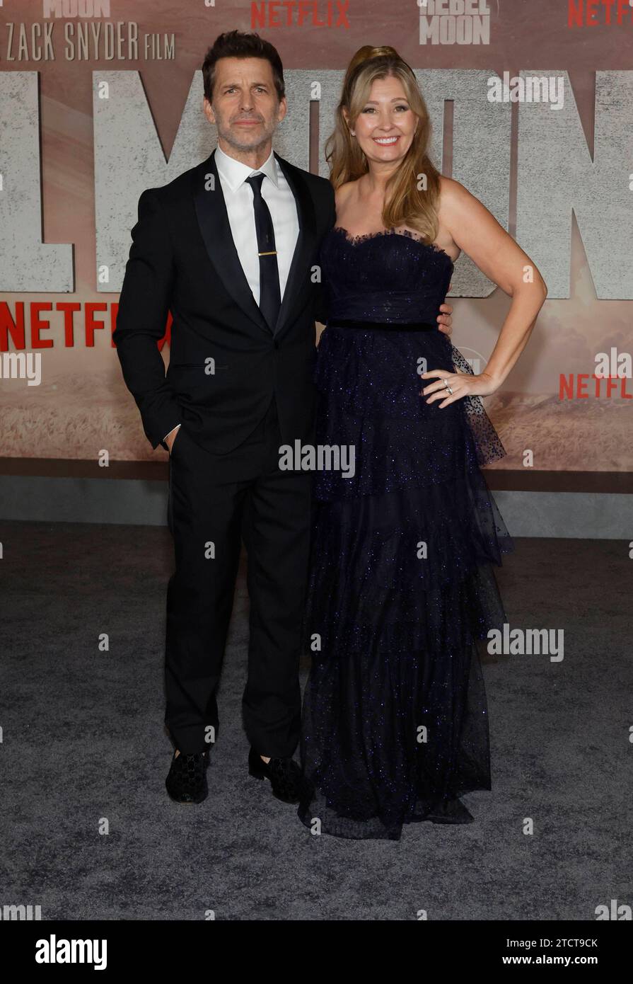 HOLLYWOOD, CA - DECEMBER 13: Zack Snyder, Deborah Snyder at the LA ...