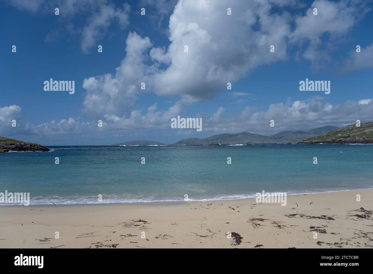 Taransay Island in the Outer Hebrides is the largest uninhabited island ...