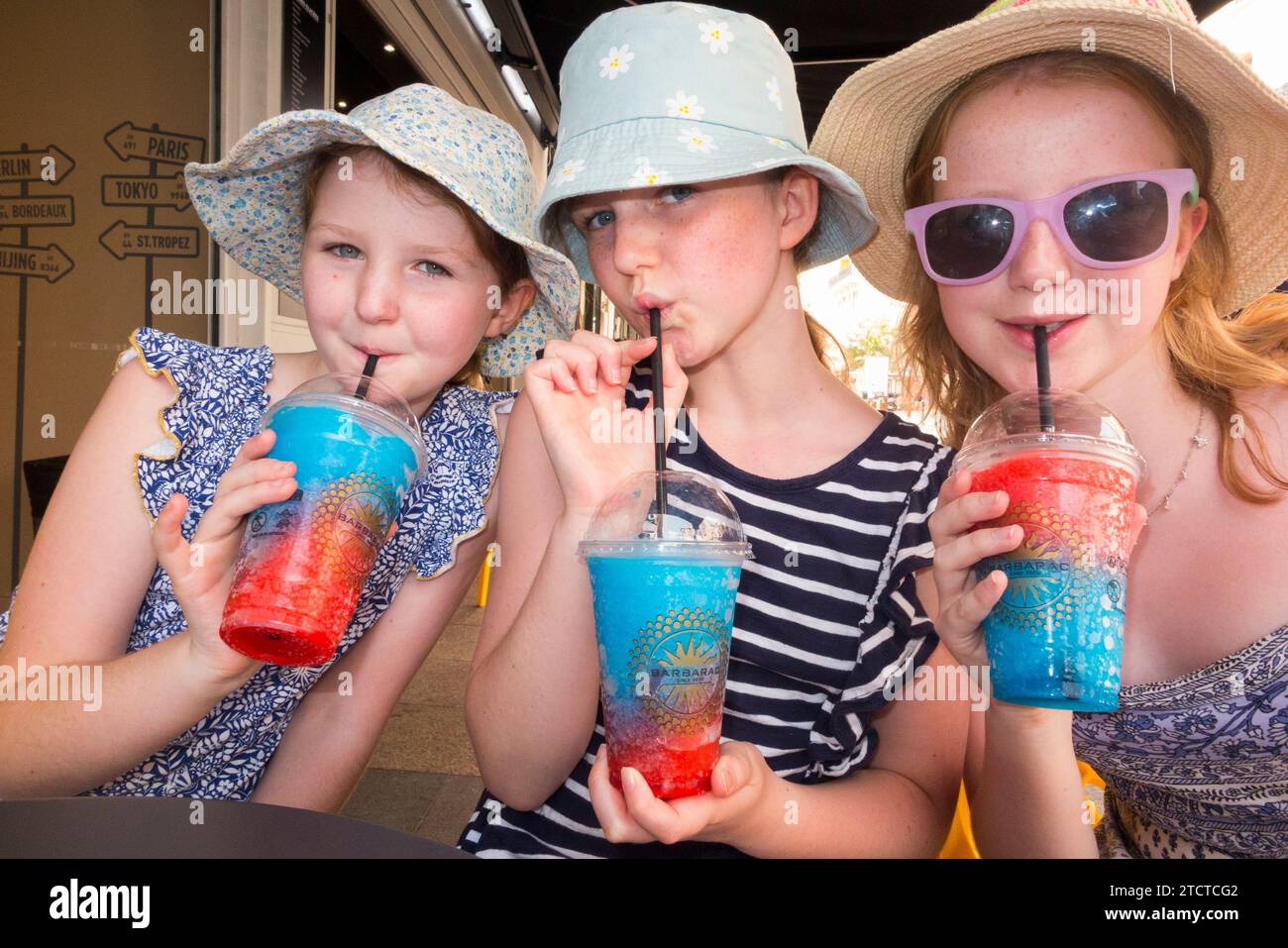 Child drinking through straw hi-res stock photography and images - Alamy