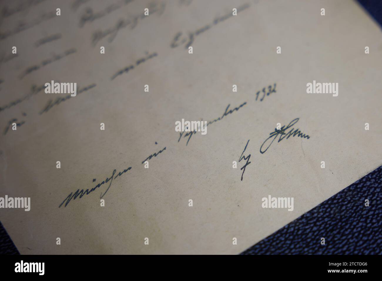 Koblenz, Germany. 14th Dec, 2023. The forged Hitler diaries are under a ...