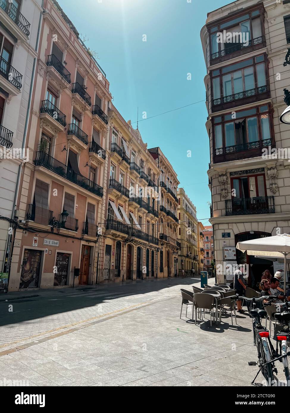 Beautiful streets valencia spain hi-res stock photography and images ...