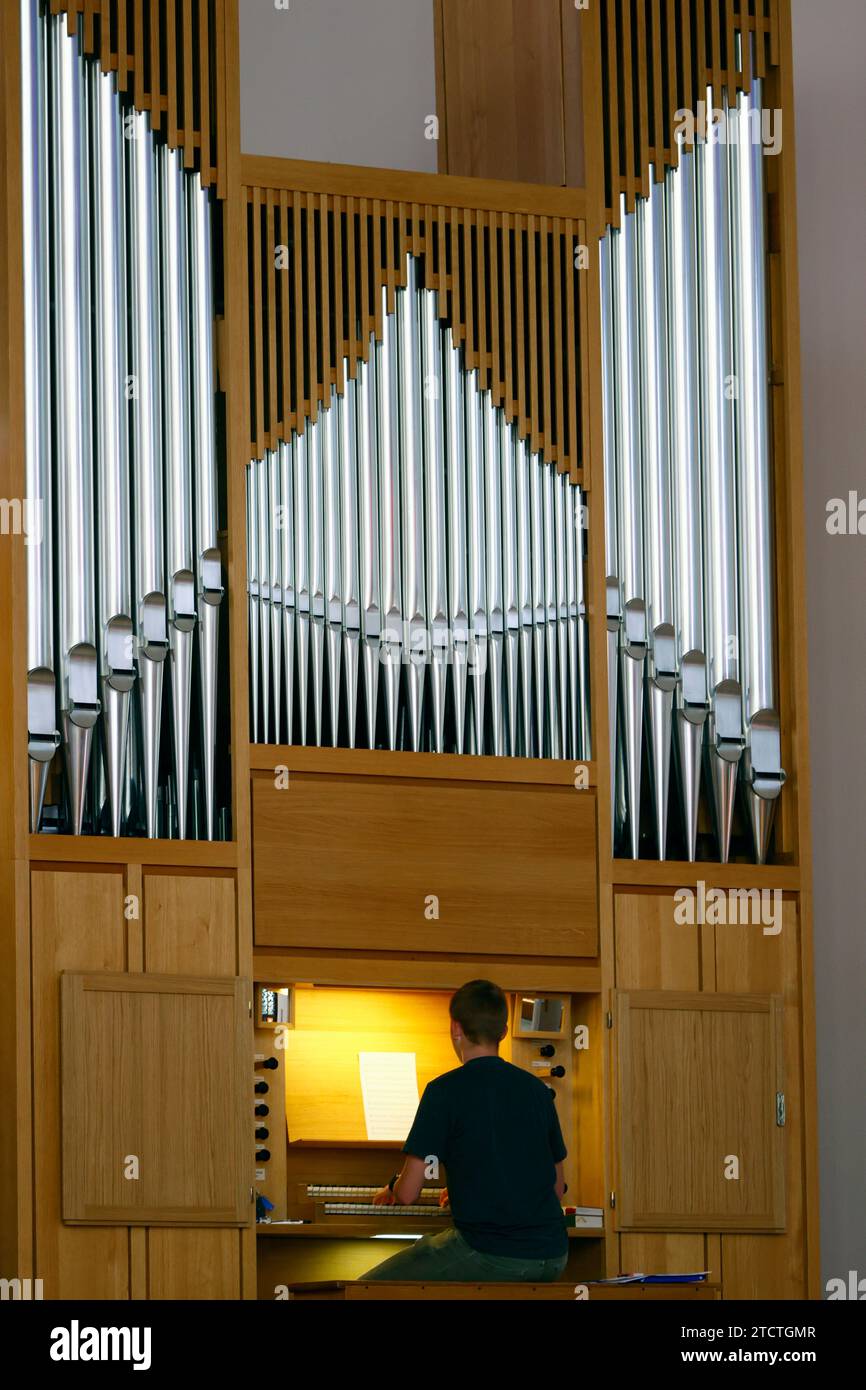 Sacred heart church built hi-res stock photography and images - Alamy