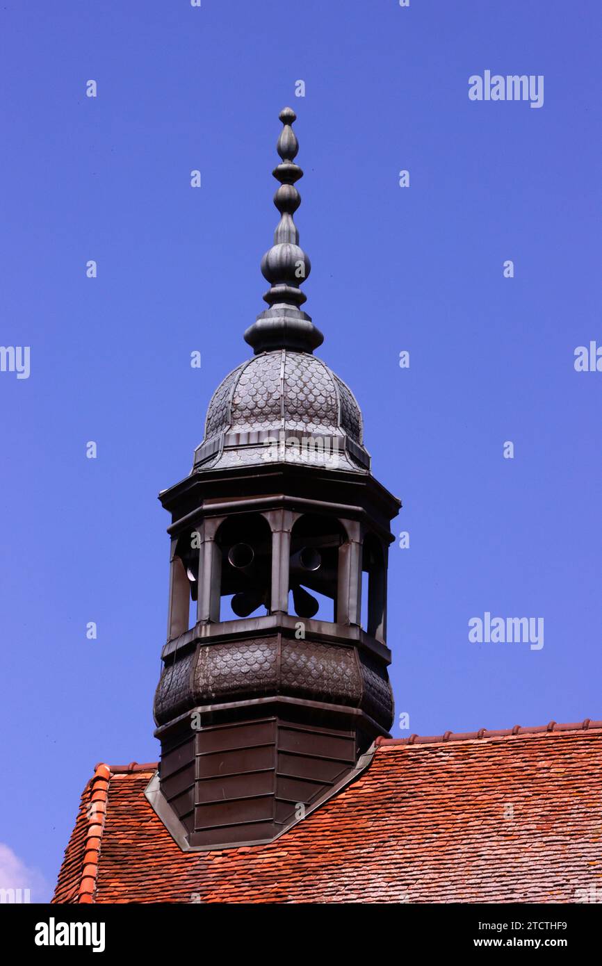 Old house. Roof architecture. France Stock Photo - Alamy
