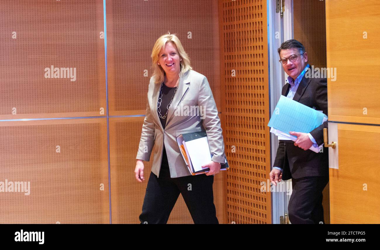 Wiesbaden, Germany. 14th Dec, 2023. Ines Claus (CDU), CDU parliamentary ...