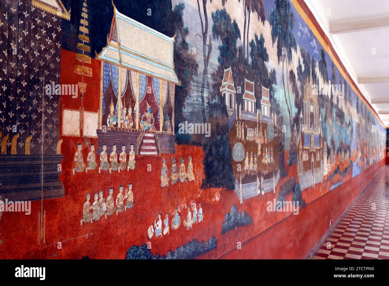 Royal palace complex. Murals of scenes from the Khmer (Reamker) version ...