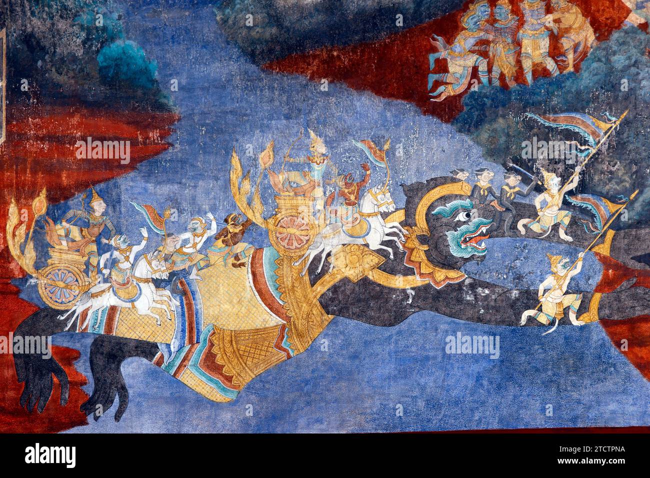 Royal palace complex. Murals of scenes from the Khmer (Reamker) version ...