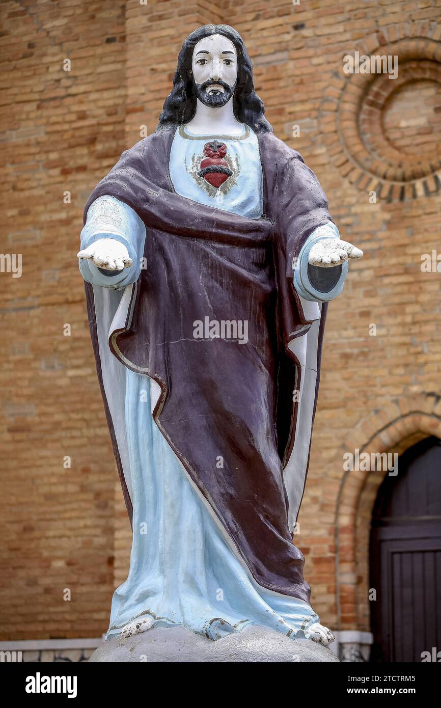 Jesus Christ statue outside the cathedral basilica of Our Lady, Kabgayi ...
