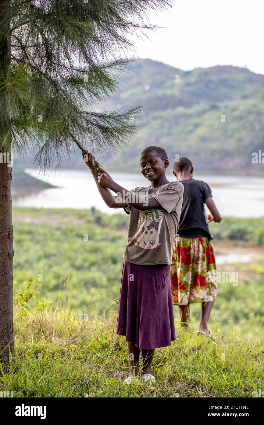 Rwanda girls hi-res stock photography and images - Alamy