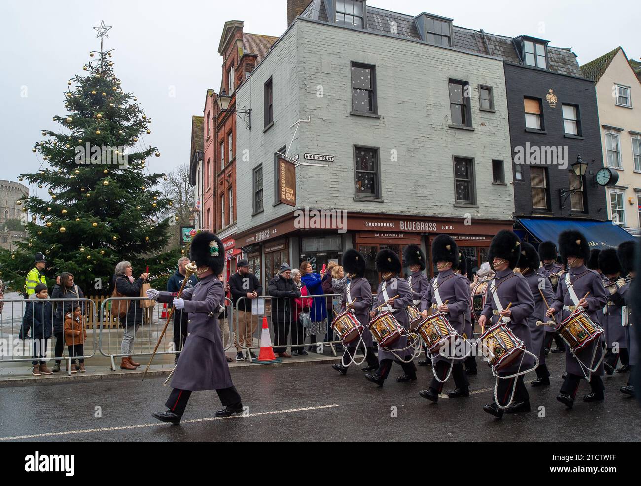 Windsor, Berkshire, UK. 14th December, 2023. The Changing the Guard in ...