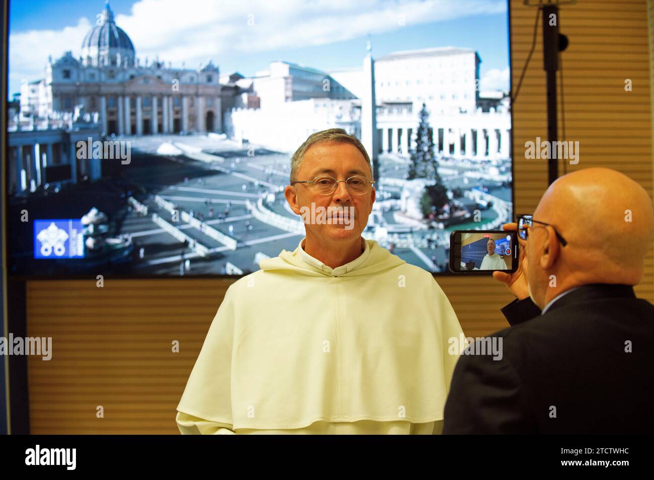 Techno pope hi-res stock photography and images - Alamy