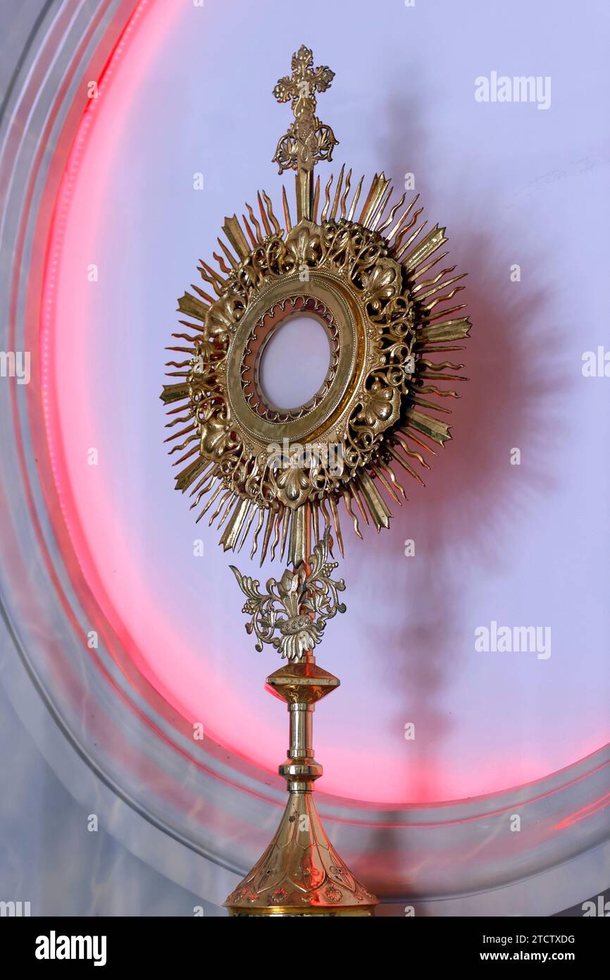 Huyen Si Church. Eucharist (Blessed Sacrament) inside the Monstrance ...