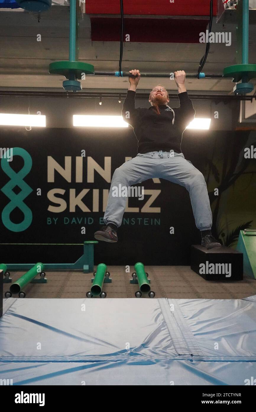 David Eilenstein an der Himmelsleiter auf dem Kurs der Halle ...