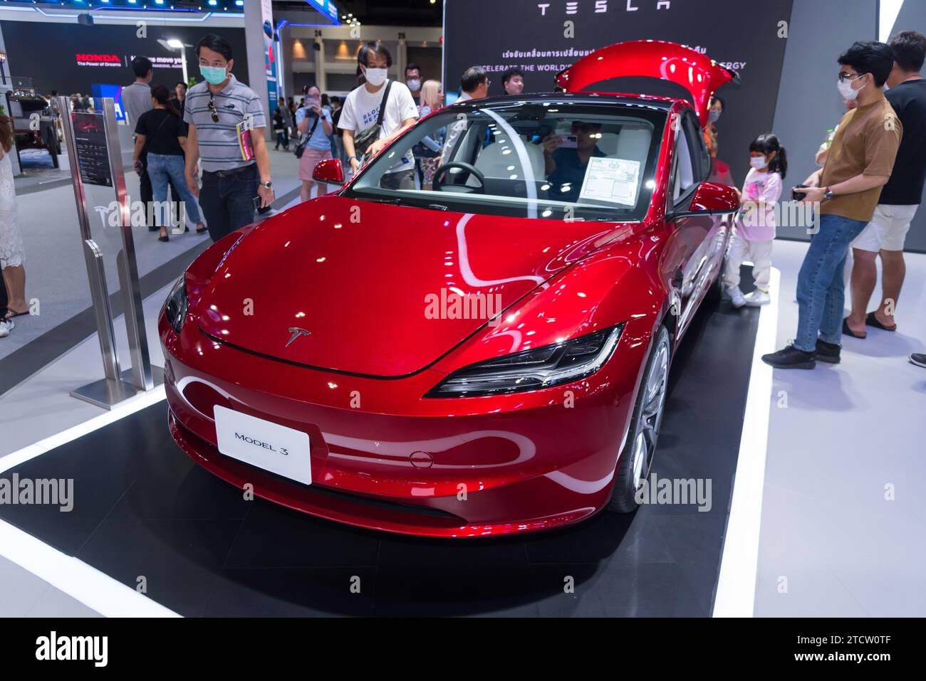 Tesla model 3 motor presentation hi-res stock photography and images ...