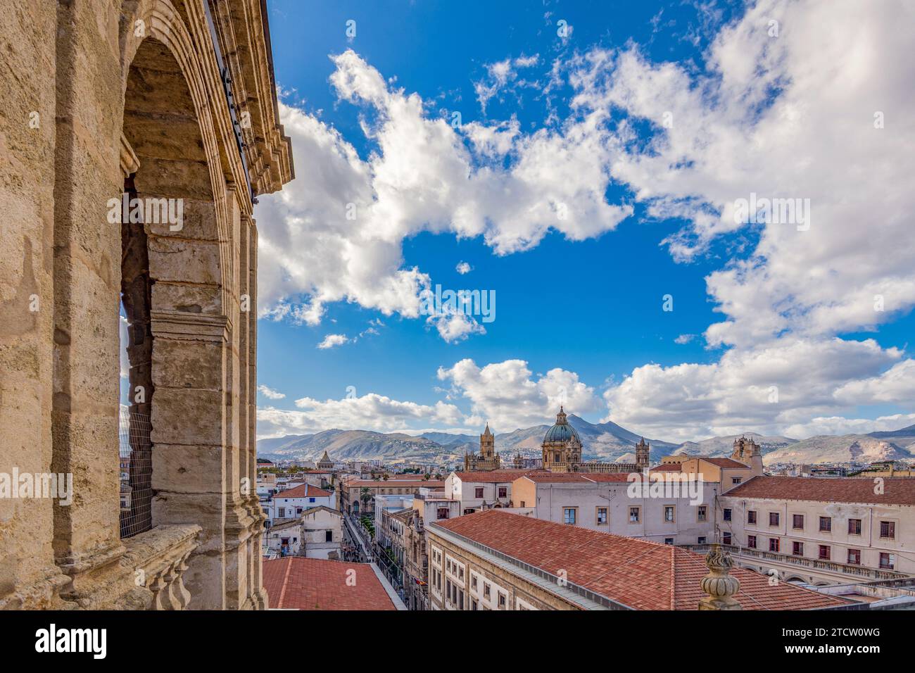 City of palermo domes hi-res stock photography and images - Alamy