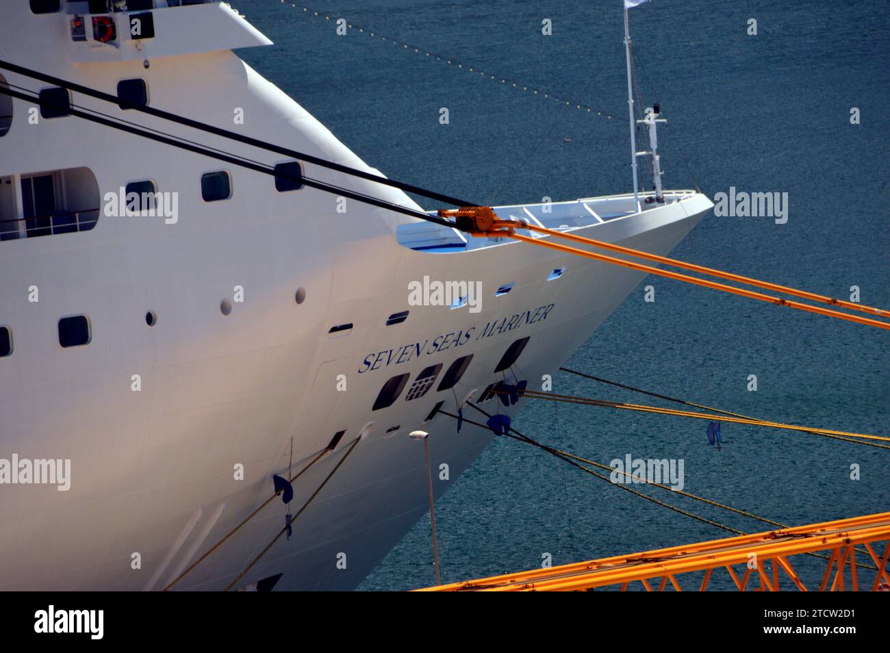 Luxury Cruise Ship 'Seven Seas Mariner' Operated Regent Seven Seas ...