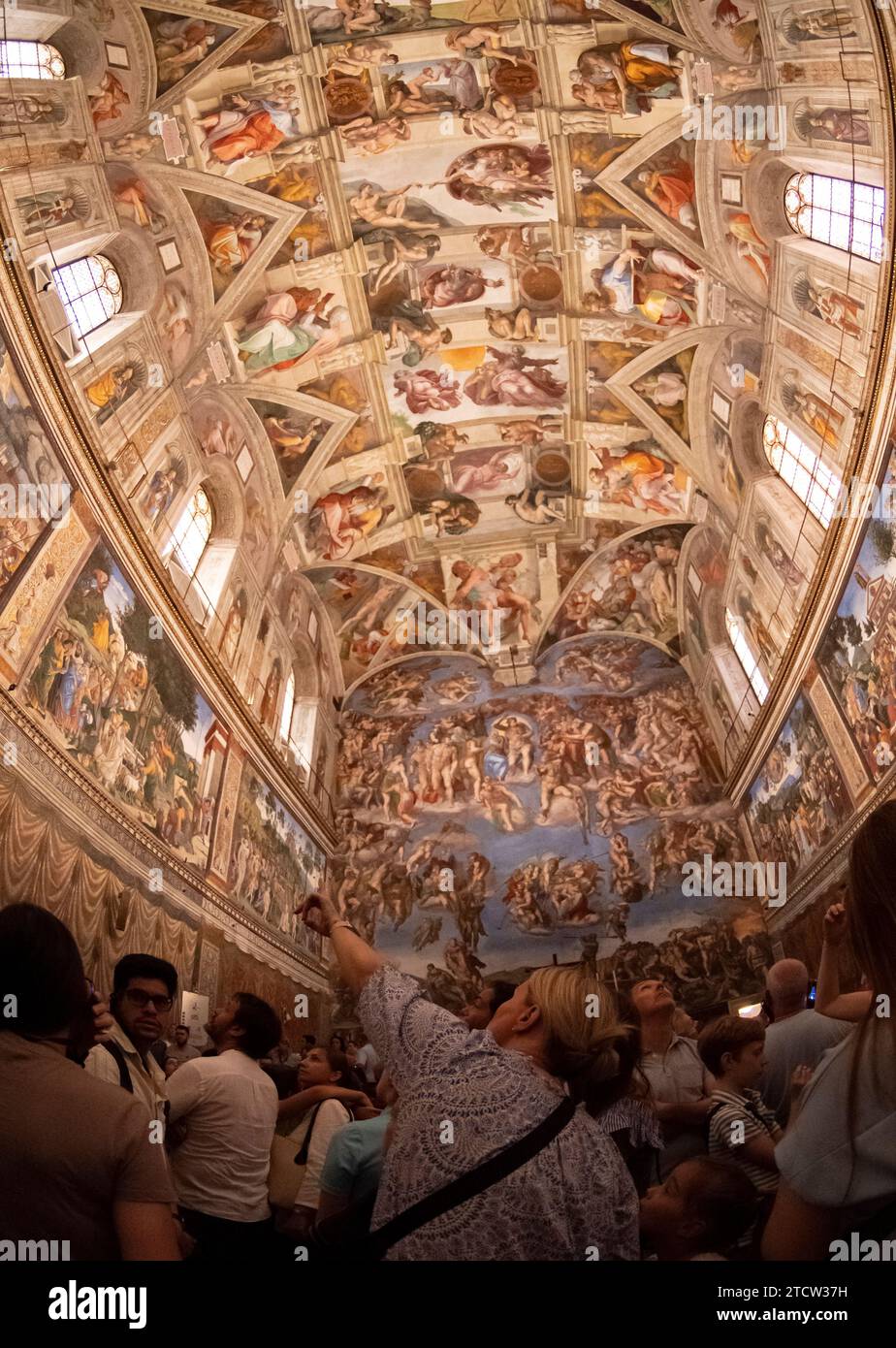 Tourists inside the Sistine Chapel, Vatican, Rome, Italy Stock Photo ...