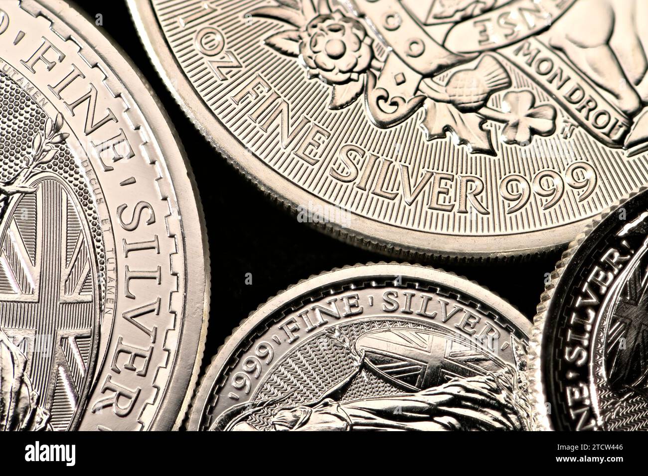 Silver bullion coins - .999 fine silver, Royal Mint Stock Photo - Alamy