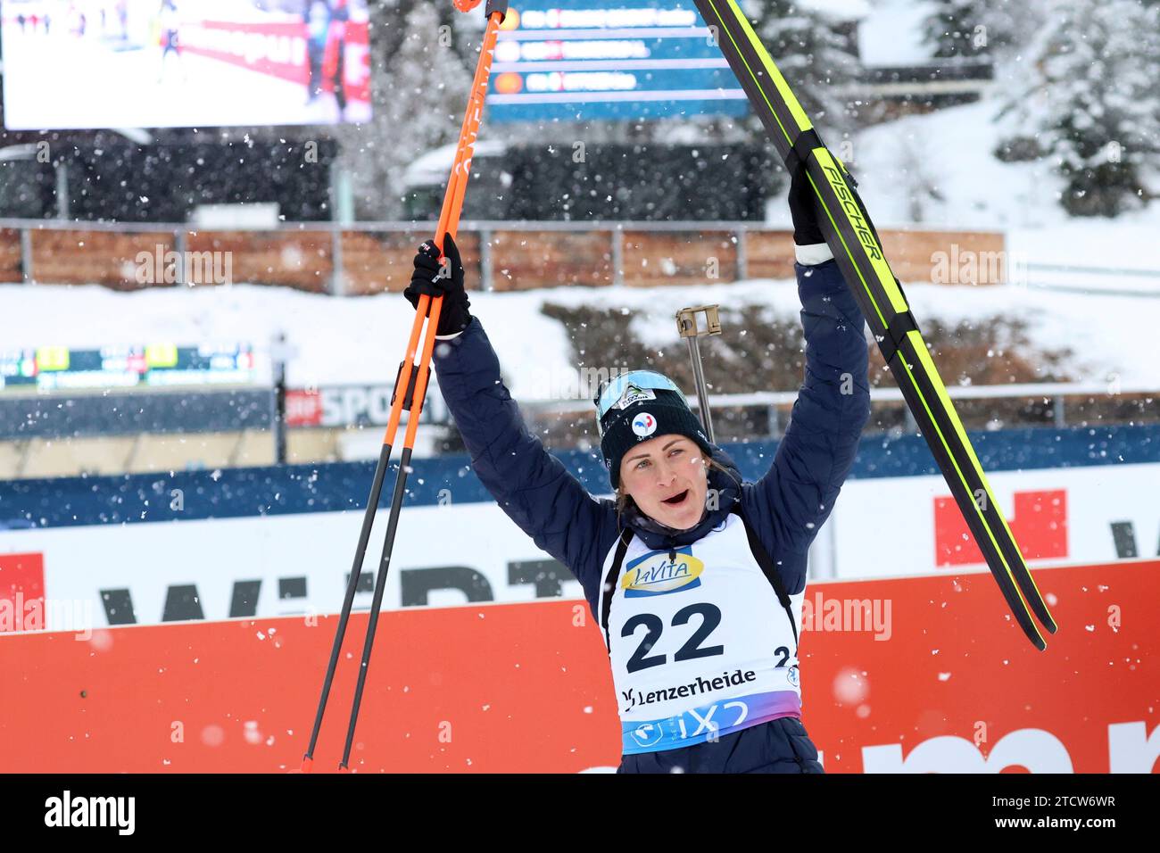 Justine Braisaz-Bouchet (Frankreich/France) bejubelt ihren Weltcupsieg ...