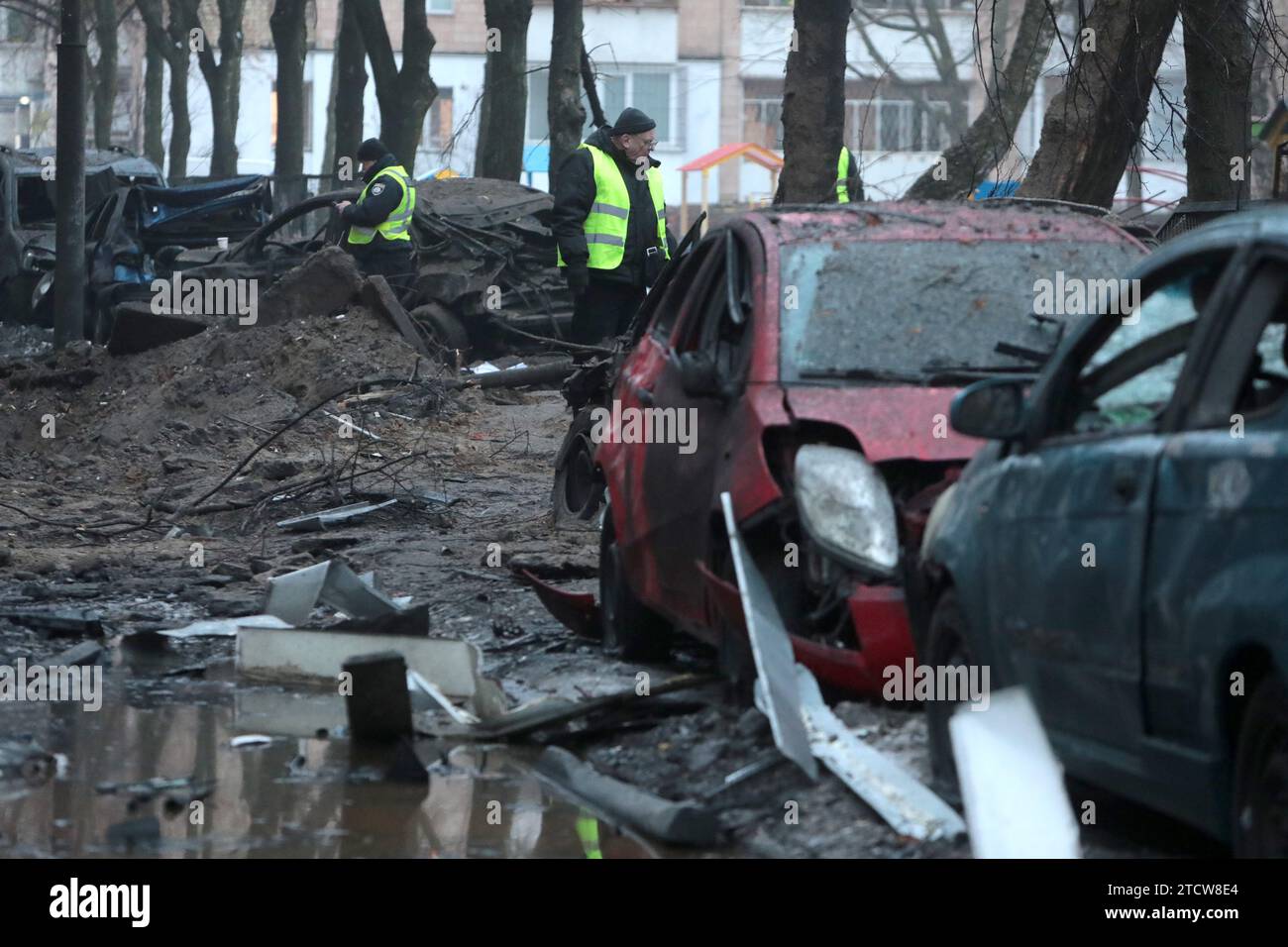 Non Exclusive: KYIV, UKRAINE - DECEMBER 13, 2023 - Cars destroyed by ...