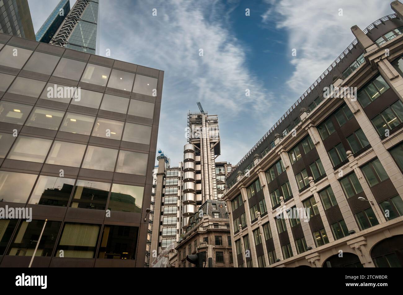 Central london insurance buildings hi-res stock photography and images ...
